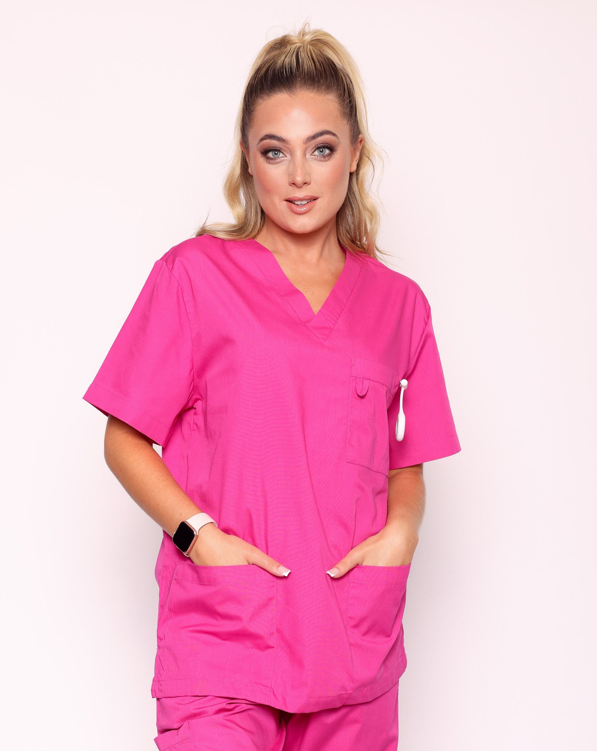 Unisex Scrub Uniforms for Salons - Medical Tunic Tops and Trousers ...